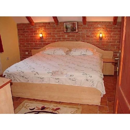 Preturi si cazare Pensiunea Dealu Morii - Pensiune in Cartisoara (Sibiu ...