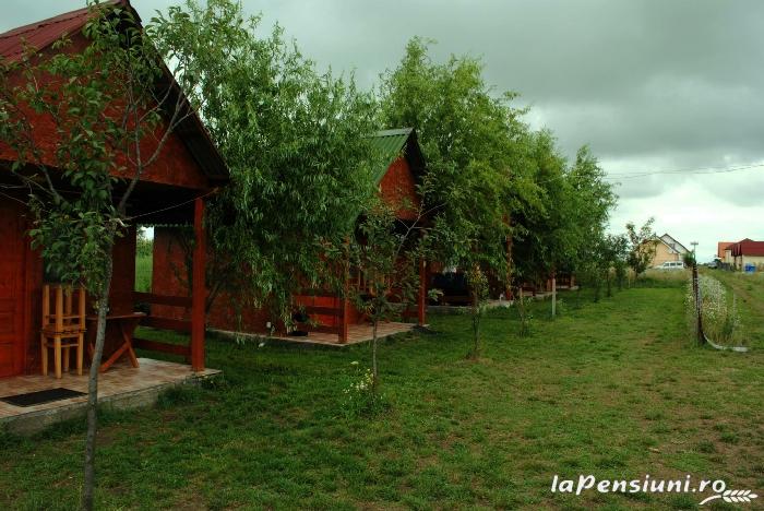 Cazare Cabanute Mihaieni la Mihaieni - Mihaieni (Satu Mare) - Maramures ...