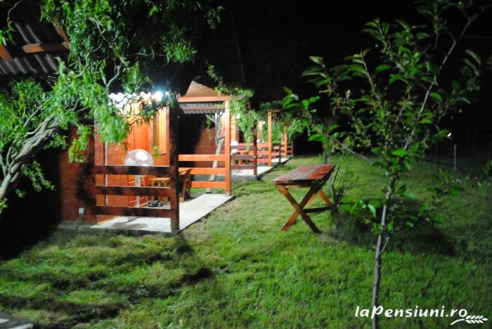 Cazare Cabanute Mihaieni la Mihaieni - Mihaieni (Satu Mare) - Maramures ...